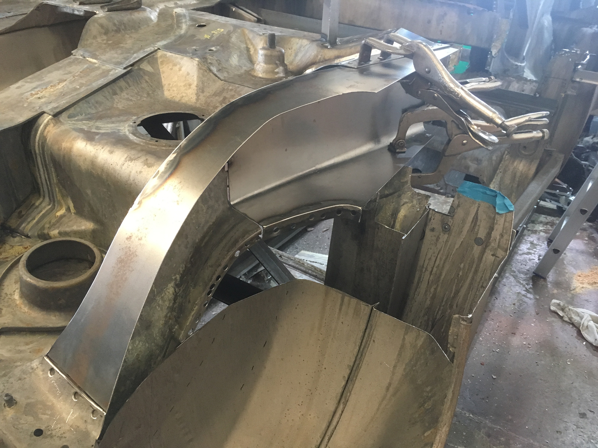 MercedesSL-reconstructing-chassis-leg – Enthuse Engineering